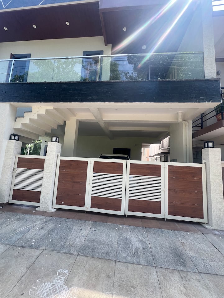 Cute, Brand New Ground Floor - Mysore