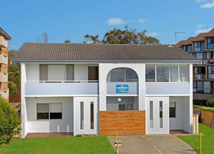 No Frills, All Views - Port Macquarie