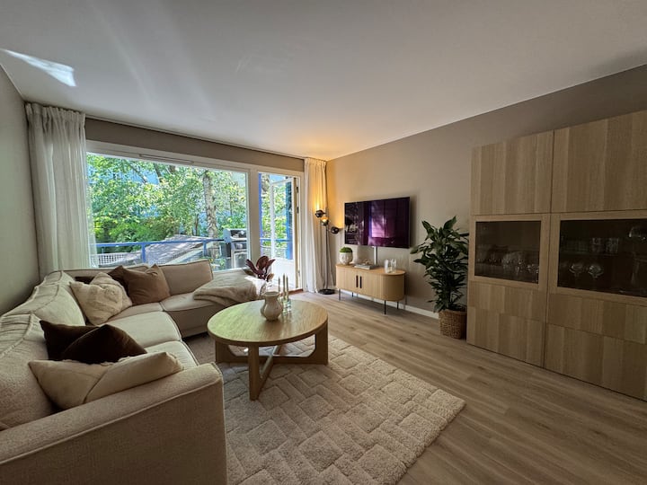 Central Oslo Two-bedroom Apartment With Balcony - Oslo