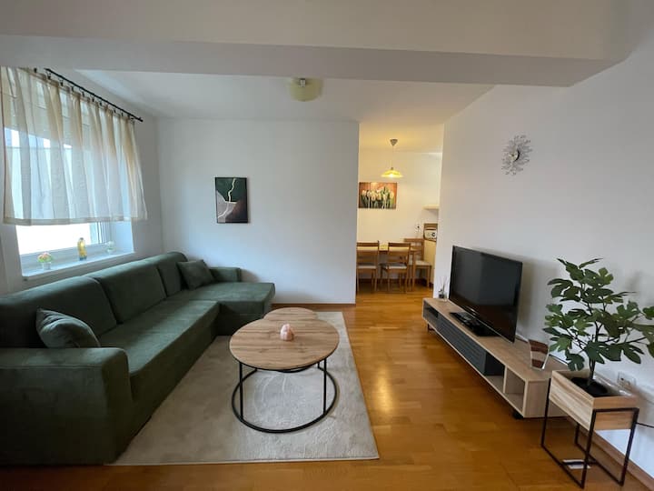 3br City View + Parking - Bratislava