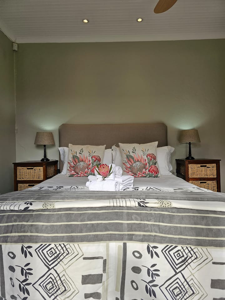 The Garden Suite In Plett - Room 1 - Plettenberg Bay