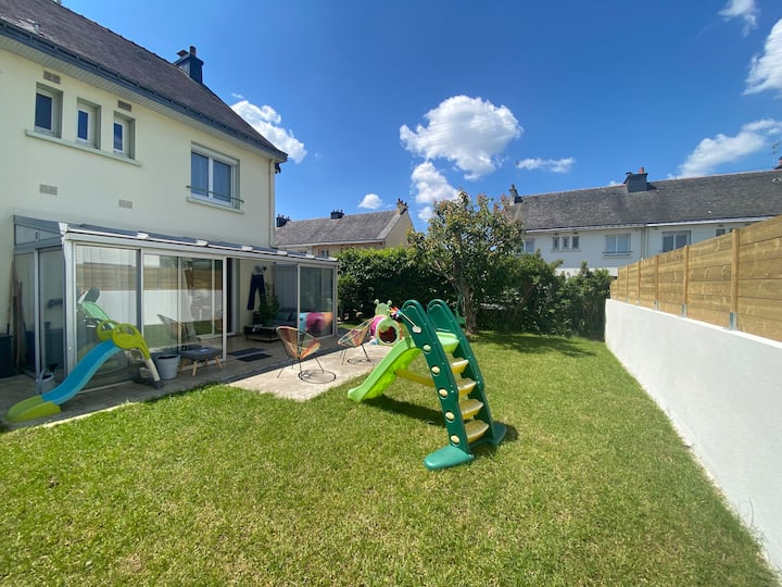 Maison Familiale, Au Calme, Idéalement Située - Lorient