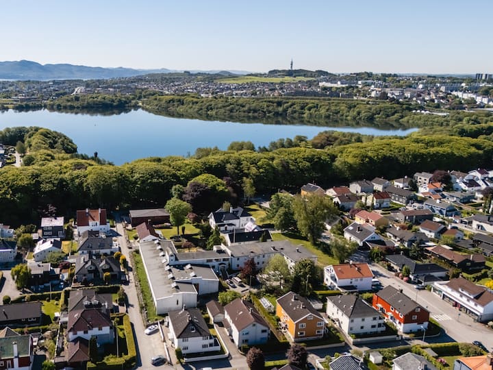 Urban Oase Med Hage Og Dam 11 - Stavanger