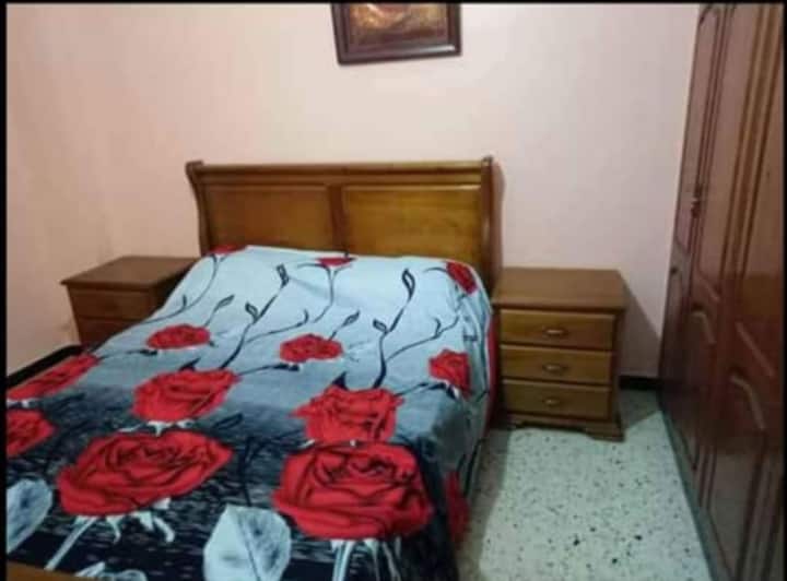 Grand T4 Au Pied D’une Mosquée. - وهران
