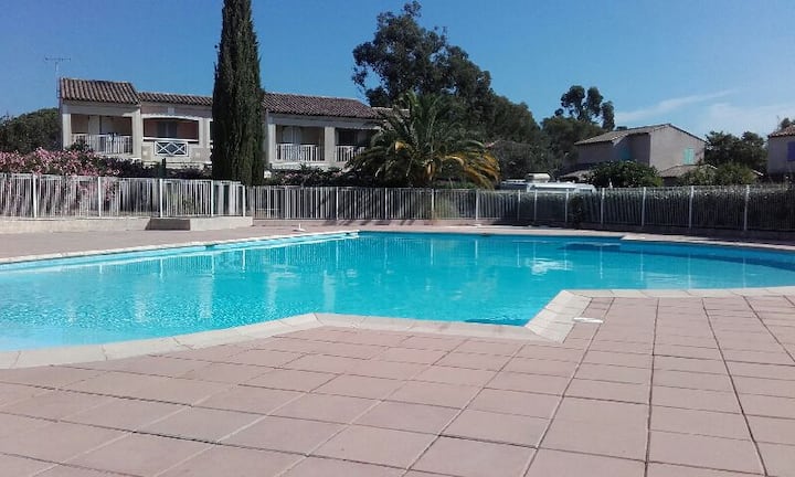 Rez De Villa Expo Sud Piscine - Fréjus