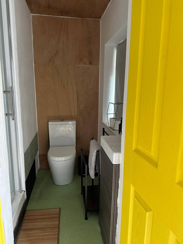 Mini Studio In The Heart Of Filton + Parking - Bristol