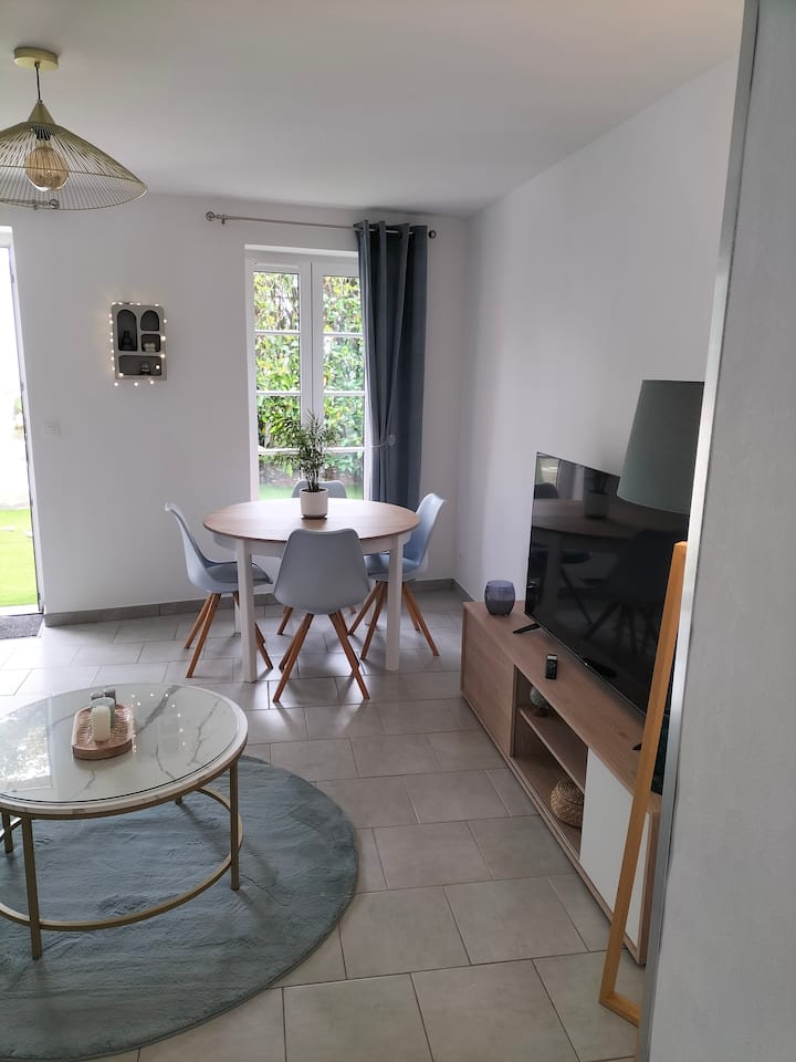 Appartement En Rez De Jardin. - Festyland