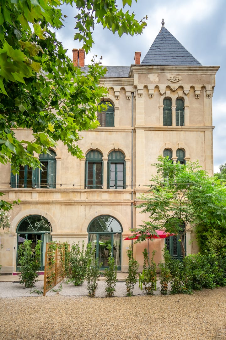 Historic Convent, 5 Apartments 32 Beds Garden Pool - Pézenas