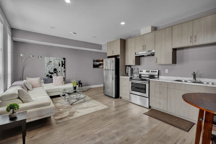 Ground Level Executive Suite - Prince George