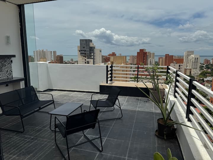 Apartment With Terrace And Unique Atmosphere - Venezuela