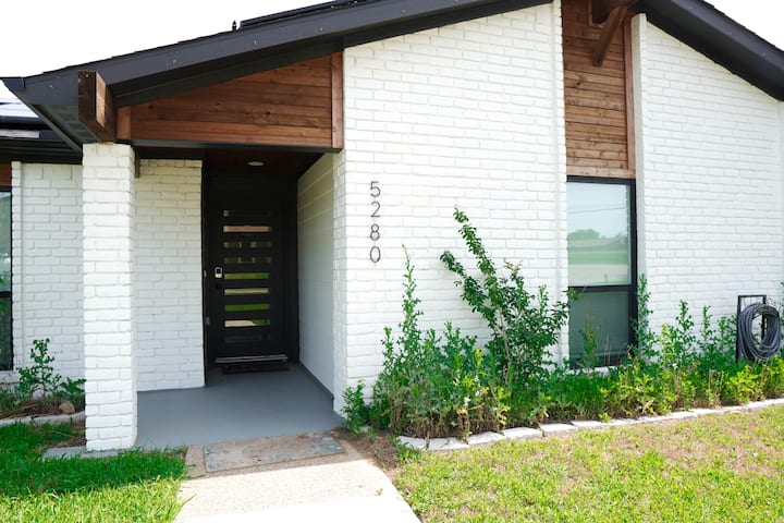 Private Br W Fast Wi-fi For Remote Work And Study - Frisco, TX
