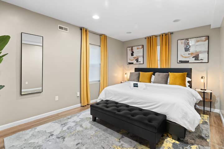 The Philly Zoo King Retreat | Parking | King Bed - Philadelphia, PA