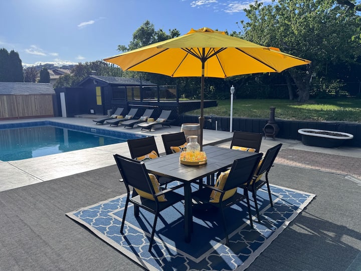 Amazing View, Heated Pool, Walk To Lake & Wineries - Kelowna