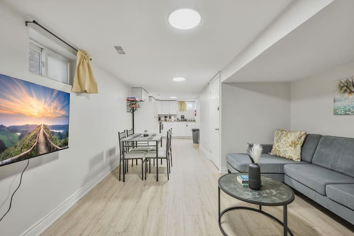 Comfy 2br Apt Near Beach & Downtown | Free Parking - Oshawa