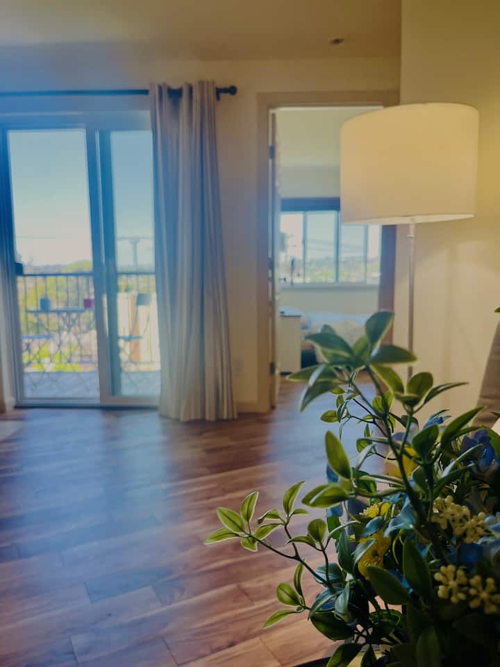 Quiet Magnolia Condo - 시애틀