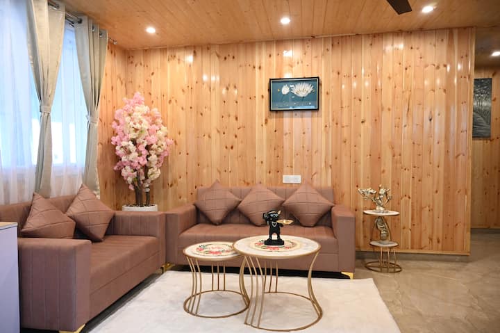 Nuri By The Hills Jacuzzi Retreat 1 - Dhanaulti