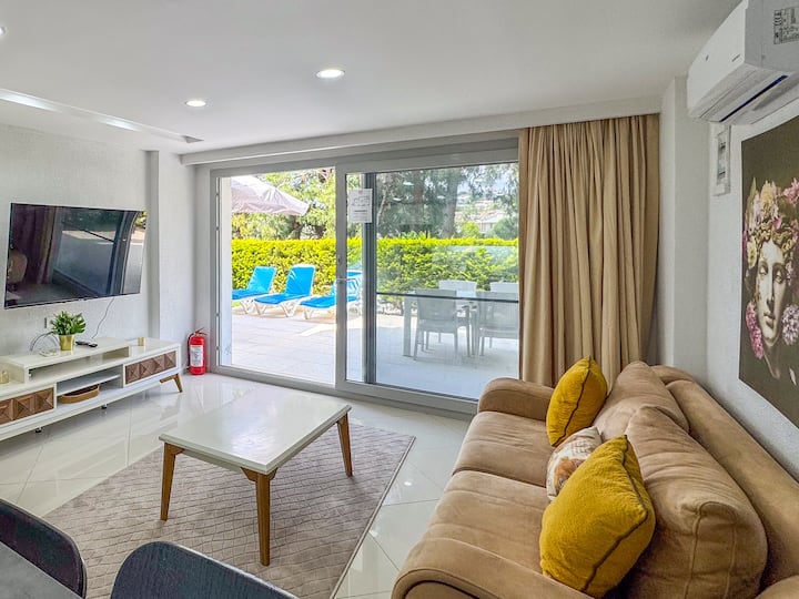 Appartement Luxe - Jardin Privé - Piscine Chauffée - Davutlar