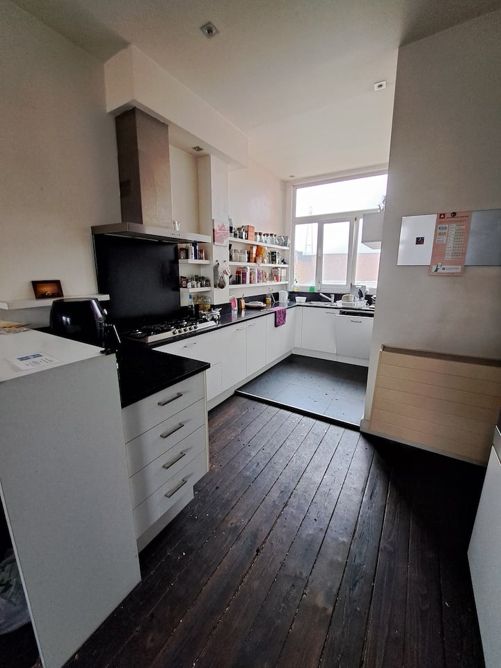 Room W Shrd Kitch & Bathr - Antwerp, Belgium