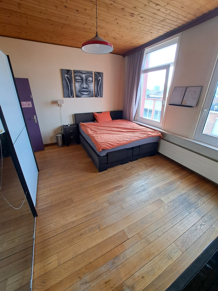 Spacy Room W Shrd Kitch & Bathr - Brasschaat