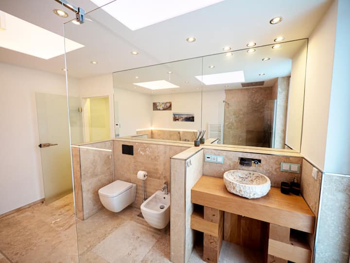 Penthouse-wohnung I Zentral I Gute Anbindung - Ahrensburg
