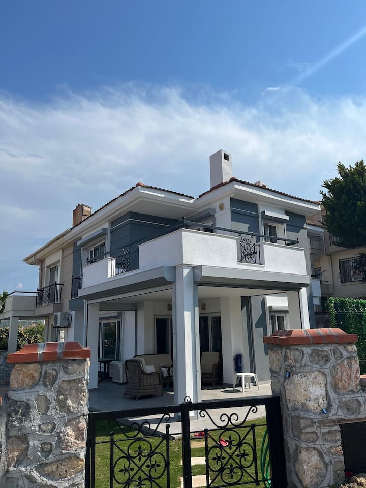ÇEşme Marina'da Müstakil Villa - Çeşme, Türkiye
