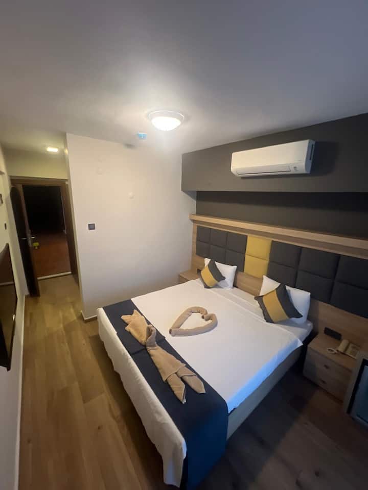 Gülen Yüzlerin Buluşma Noktası. - Marmaris