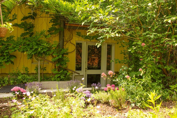Vis-à-vis Nymphenburg Rondell 1 - 뮌헨
