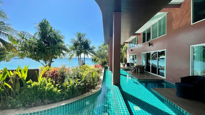 Luxury Beachfront Room - Ko Phi Phi Don