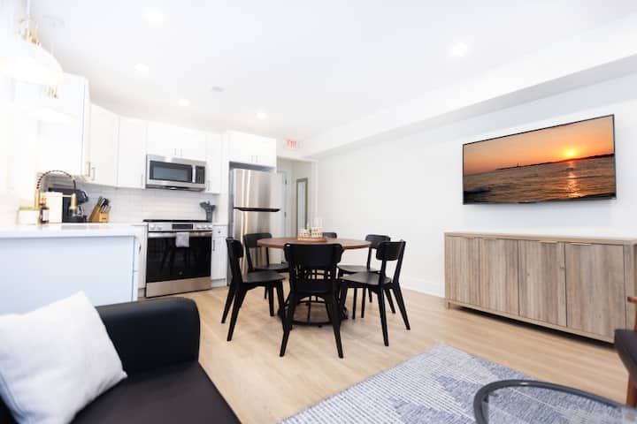 Beautiful Remodeled 3 Bdr Condo 200 Ft From Beach - Wildwood, NJ