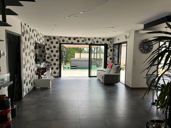 Maison Familiale 4 Chambres Avec Spa - Dinan