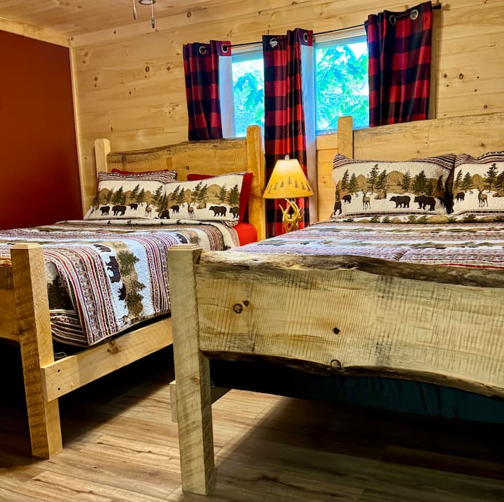 Rustic Family Suite | Sleeps 9 | In Lake George - Lake George, NY