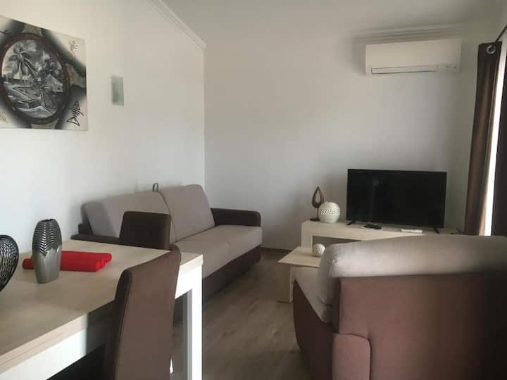Apartment With Garden View - Albufeira