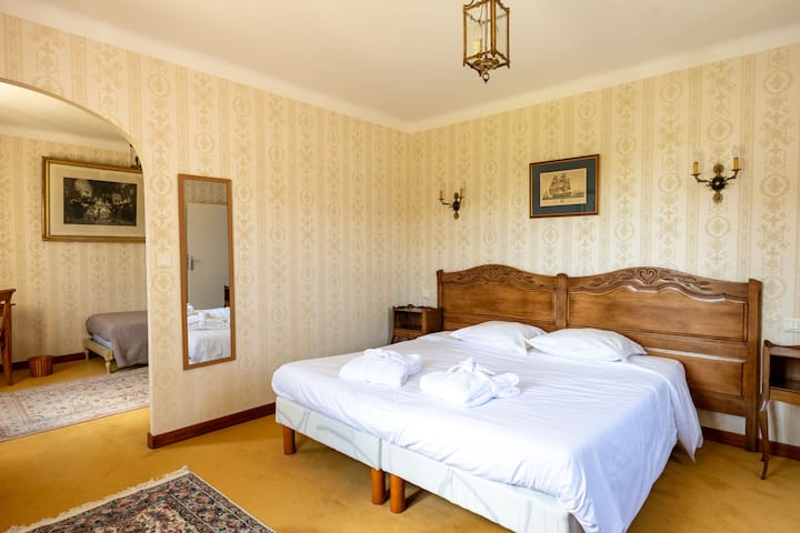 Chambre Triple Dans Manoir 3*, En Bord De Mer - Bénodet