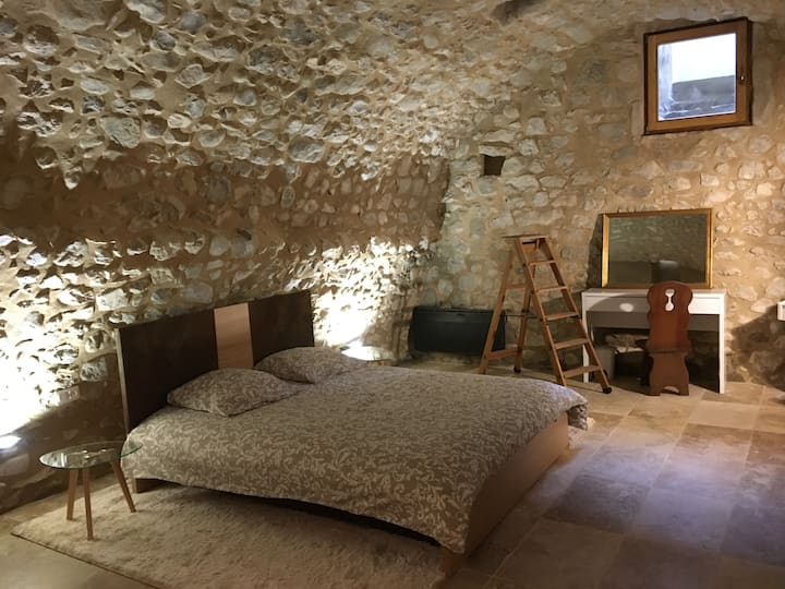 Loft Insolite En Rez-de-jardin Avec Terrasse - Annot