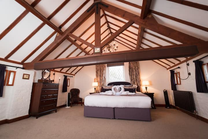 Old Roost Farmhouse - York