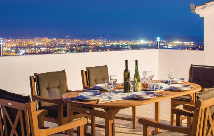 Penthouse Overlooking Split /W Pool And Bbq - Split