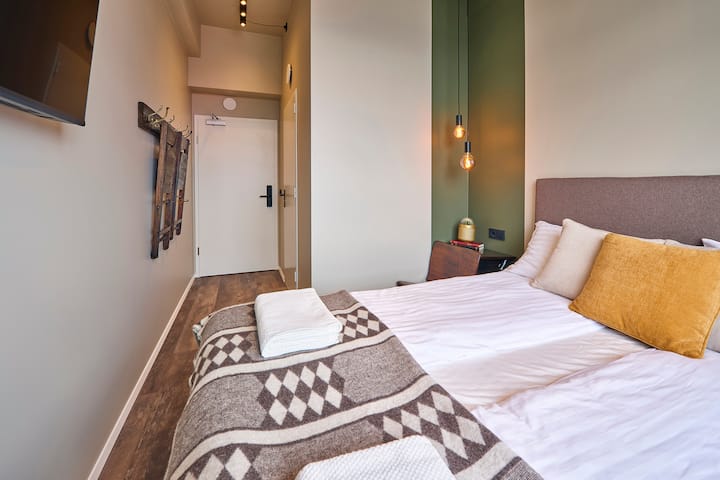 Kex Hotel Reykjavík - Classic Double Room - Reykjavik