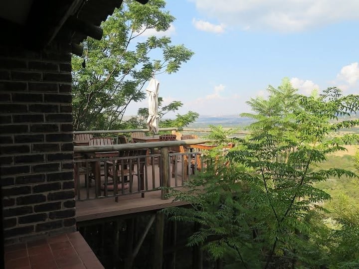 Hartbeespoort Mountain Resort - Hartbeespoort