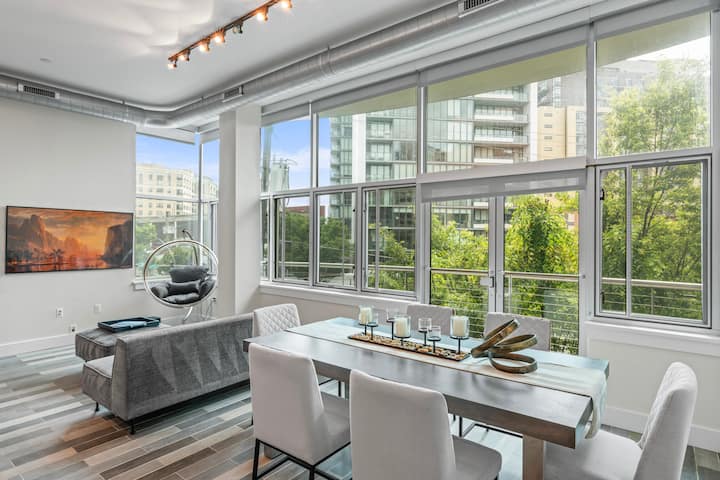 Modern Downtown Bethesda Condo - Bethesda, MD