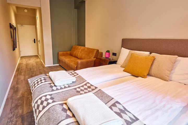 Kex Hotel Reykjavík - Deluxe Room With Sofa Bed - Reykjavík
