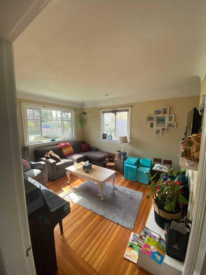 Family-friendly House - Victoria
