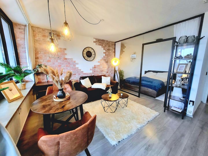 Modernes Industrial Studio Apartement - Ingolstadt