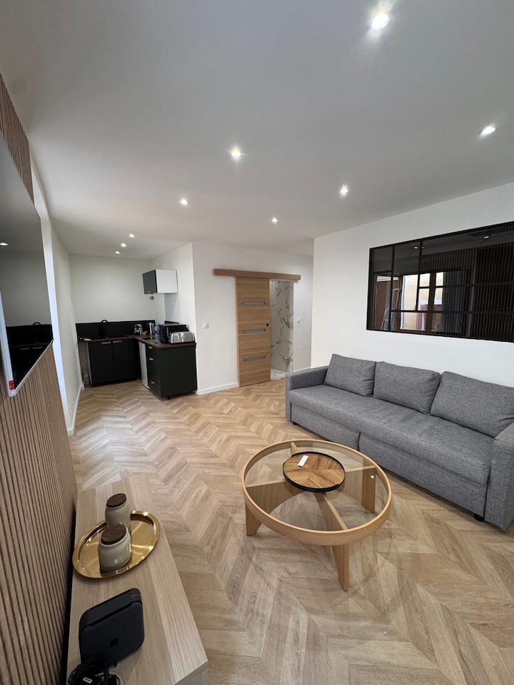 Appart Chic Au Cœur De La Ciotat – Balnéo - Clim - La Ciotat