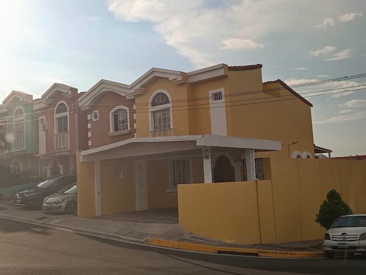 Casa Toyita, Disfruta En Familia - San Salvador
