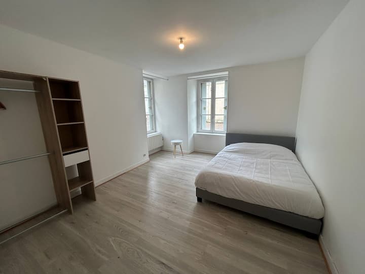 Appartement Proche Du Château Au Rdc - Le Lude