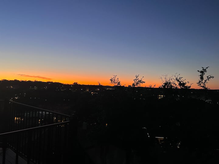 Lake Travis Retreat! - Lakeway, TX