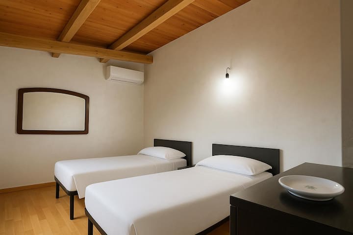 Camera Doppia Con Bagno Privato - Roccella Ionica