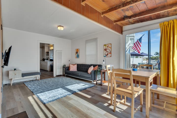 Vinyl, Views & Vintage Charm | Waterfront Hideaway - Newport Beach, CA