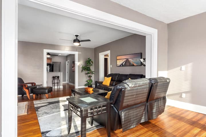 3br W Backyard – Near Downtown! - Columbus, OH