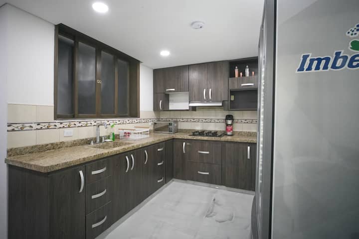 Dormitorio Compartido Mixto 4 Camas - Q'antic - Medellín
